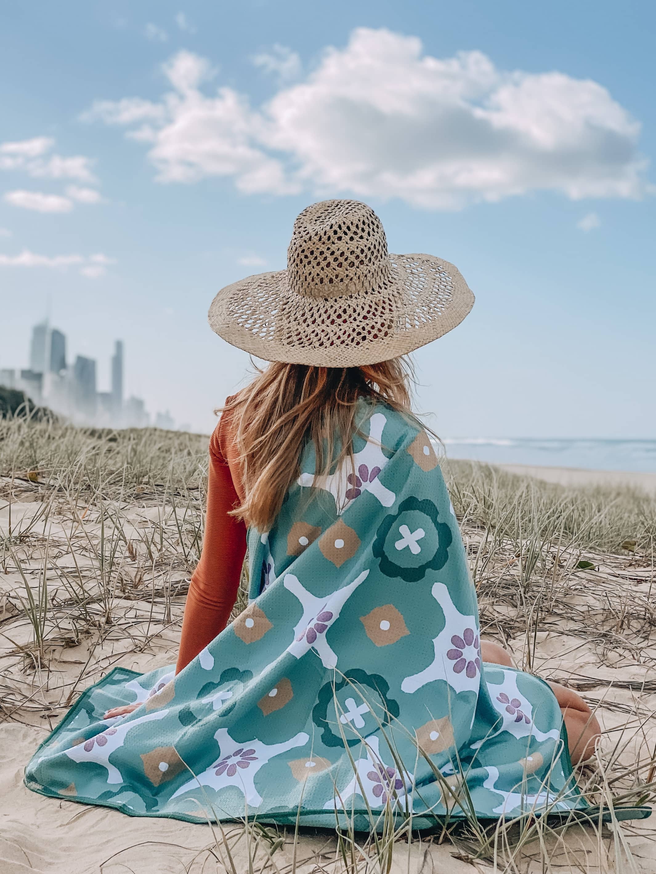 Sand Free Beach Towel - Quick Dry - Eco - Super Absorbent - Green Sea ...